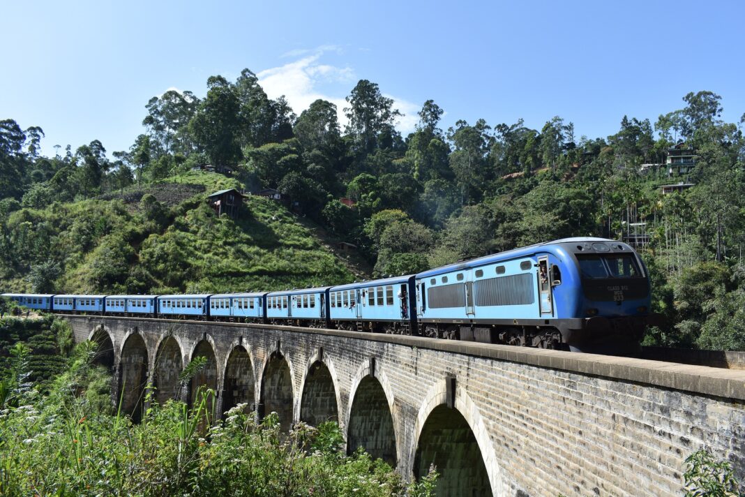 Nine Arch Bridge: The Majestic Guardian of Ella’s Misty Highlands, Sri ...